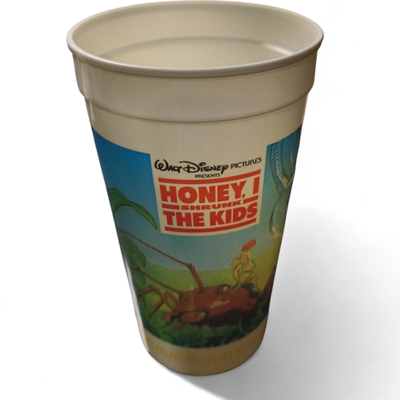 Disney | Dining | Euc Vintage 98s Walt Disney Honey I Shrunk The Kids ...
